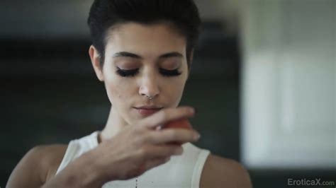 Fruitful Taste Brooklyn Gray