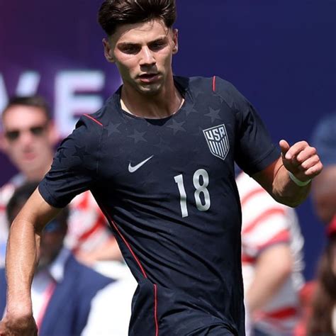 Shoulder Gate Returns Nike Fails To Fix Issue On 2026 World Cup Kits