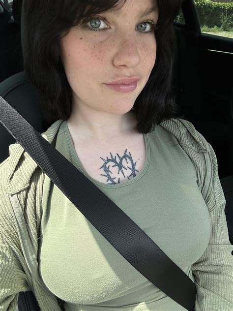 A Girl That Loves Compliments R Freckledgirls
