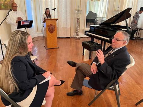 Emilio Cueto La Cultura Cubana Es Extraordinaria Embajadas Y Consulados De Cuba