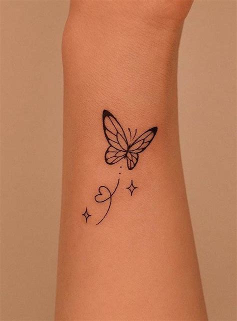 21 Beautiful Butterfly Hand Tattoo Designs Inspiration And Meaning