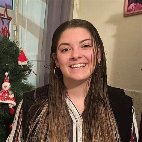 Ana Bento Ana Bento00 • Threads Say More