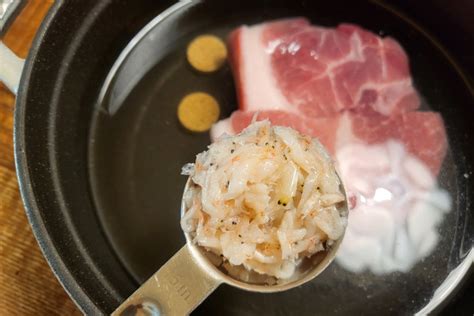 냉동 돼지고기로 만드는 돼지고기 김치찌개