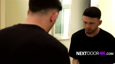 Buff Friends Hammer Out A Bareback Solution Eporner