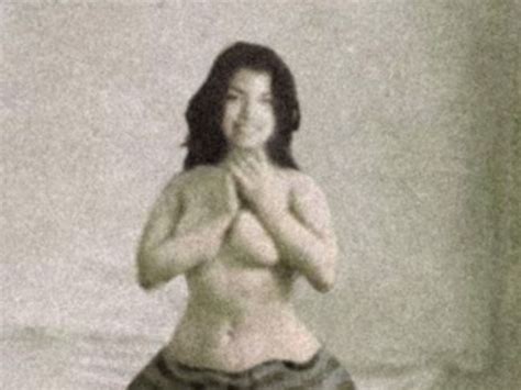 【閲覧注意】この女性、スカートを脱いだら・・・（画像） ポッカキットポッカキット