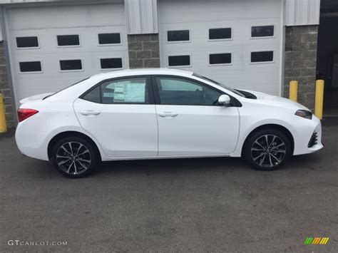Super White 2019 Toyota Corolla Se Exterior Photo 128786409