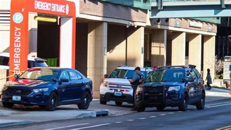 Patient Shoots Security Guard At Kansas City Hospital Police Kansas