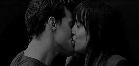 Passionate Kiss 