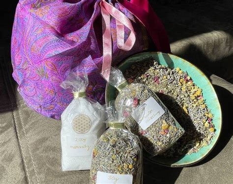 Lotus Birth Set 4 Piece Kit Of Placenta Bag Herbs And Sea Salt