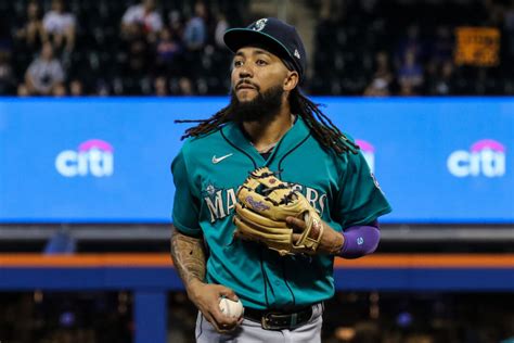 What Pros Wear What Gloves Do Mlb Players Wear Heres The Baseball