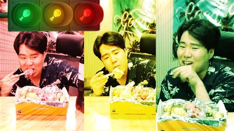 다시 돌아온 신호등 치킨을 먹어봤습니다 Youtube