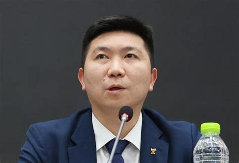 유승민 대한체육회장 공식 취임 조직 슬림화 추진 체육회 개혁 속도 아주경제