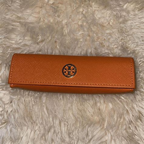 Tory Burch Eyeglass Frames 🥸 Items Eyeglasses Depop