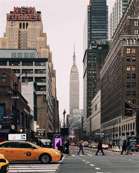 9th Avenue And 34th Street Manhattan New York Travel Best Places To Travel City Aesthetic