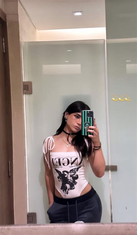 Alana Flores Rlasmorras