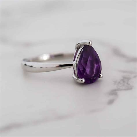 Vintage Ruby Heart Ring Aladdins Cave Jewellery