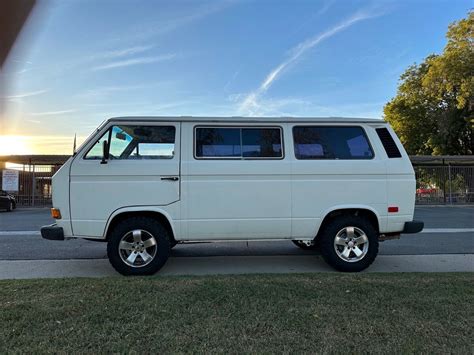1987 Volkswagen Vanagon Van White Rwd Manual Bus For Sale