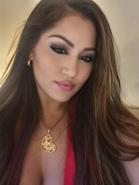 House Of Sex — Martha