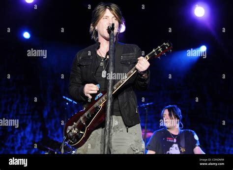 John Rzeznik Lead Singer Guitarist And The Goo Goo Dolls Performed A