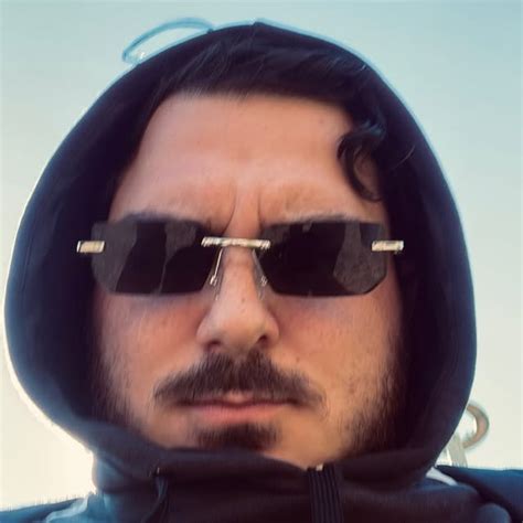 Ciro Bassano Ciro Bassano • Threads Say More