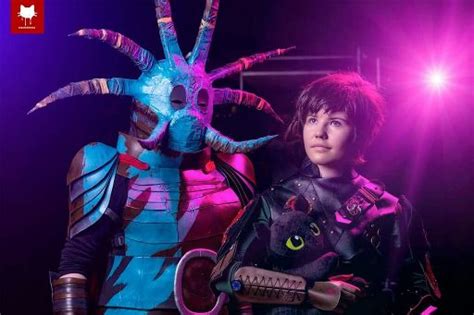 Hiccup And Valka Cosplay Amino