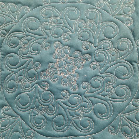 Double Swirl Feather Wreath Pro Stitcher