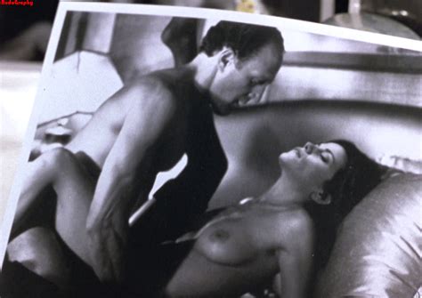 Nude Celebs In Hd Linda Fiorentino Picture 20104originallindafiorentinot Jade 1080p 09