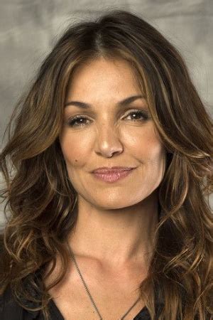Nadia Farès