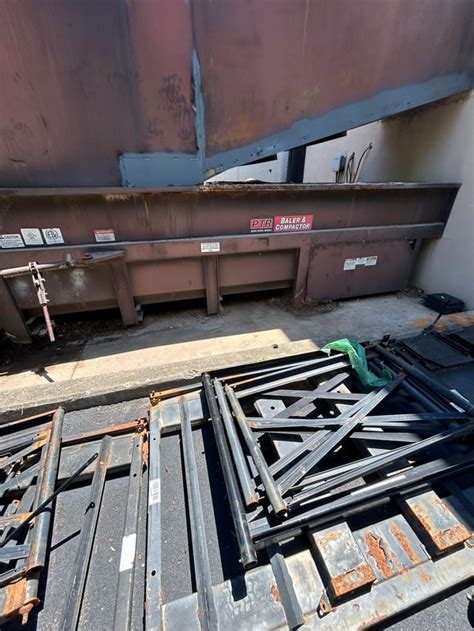 I Cleaned Up Around The Loading Dock And Compactor Rhomedepot