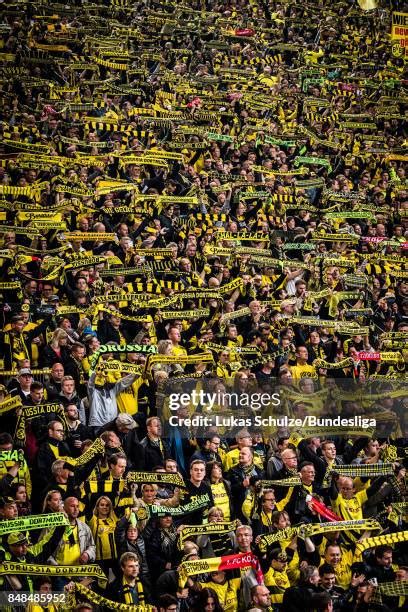 Yellow Wall Dortmund Photos And Premium High Res Pictures Getty Images