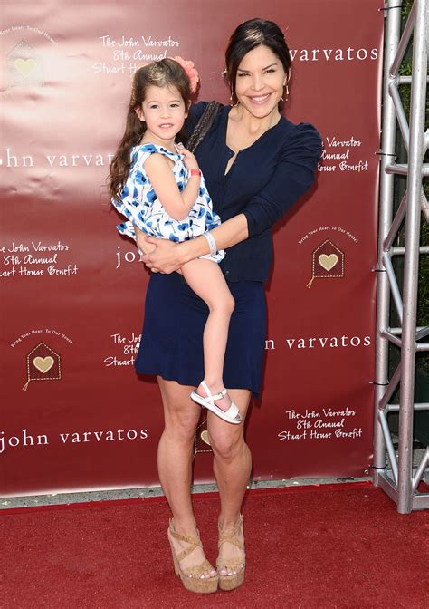 People Perplexed By Lauren Sánchezs Daughters Recent Appearance