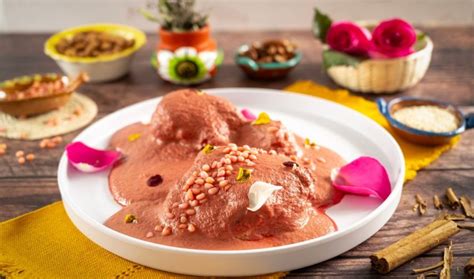 Mole Rosa Con Pollo