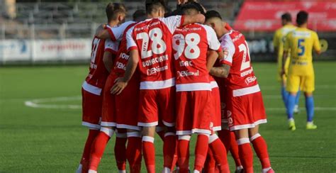 Uta Arad și Fc Argeș Se Califică în Liga 1 După Ce Rapidul A Egalat Cu Turris