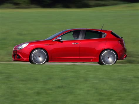 배경 화면 알파 로미오 Netcarshow 넷 카 자동차 이미지 자동차 사진 2014 Novitec의 줄리엣 타 바퀴 육상 차량 자동차 디자인 자동차