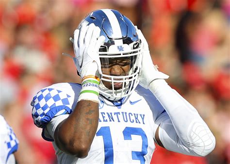 Jj Weaver Fingers How His 6 Fingers Got Him A Deal With Nike