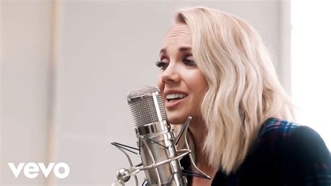 Home Danielle Bradbery