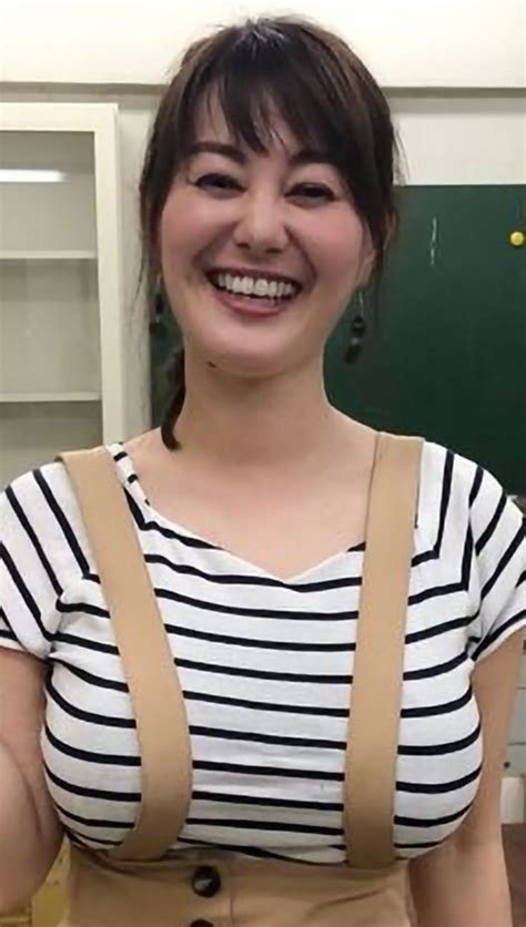 Pin By Abukk On Tomoka Takenaka Beautiful Japanese Women Beautiful Asian Women Asian Girl