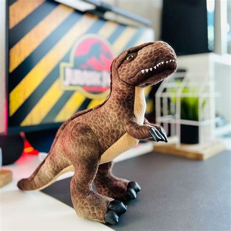 Jurassic Park Tyrannosaurus Rex Plush Figure Elbenwald