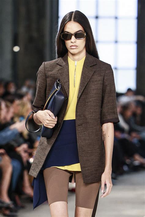 Amelia Hamlin Walks Runway Of Tods Fashion Show At Milan Fashion Week