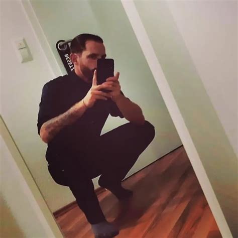 Kjunik • Threads Say More