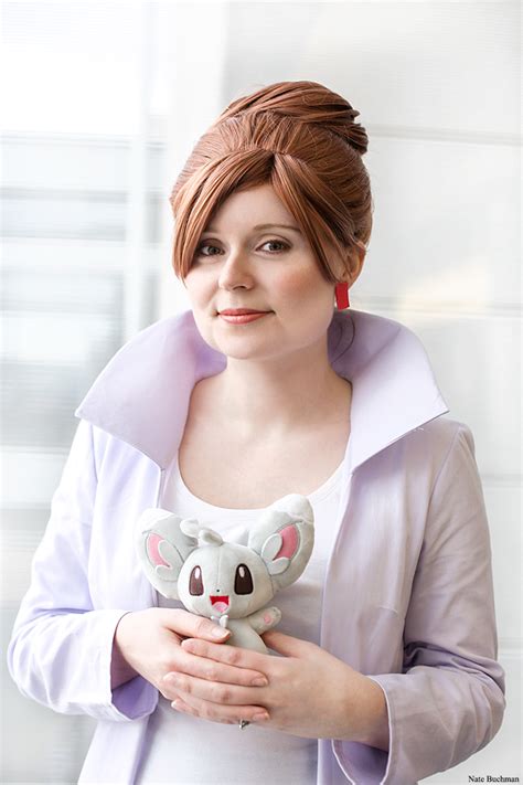 Cosplay Del Profesor Juniper