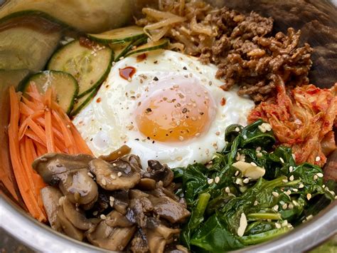 Bibimbap R Putaneggonit