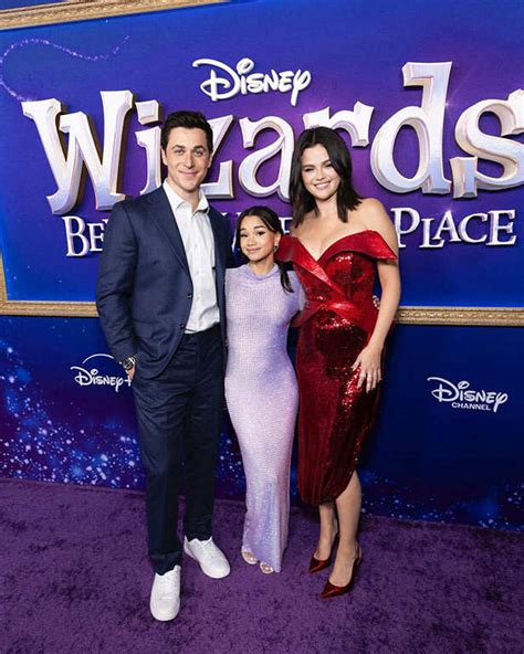 Photos Selena Gomez And More At Wizards Beyond Waverly Place Premiere