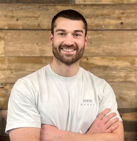 Nathaniel Farmer Sports Massage Therapist At K2 Leisure Centre Crawley