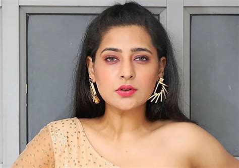 Shiny Dixit Web Series Top 10 Ullu Series Set Hearts Ablaze