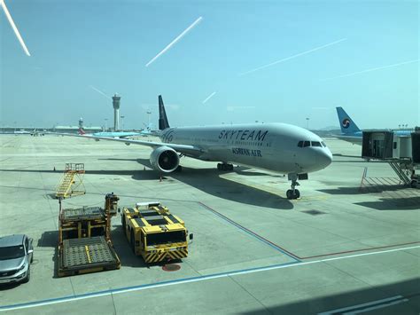 Laura Bickers Threads Thread Reader App