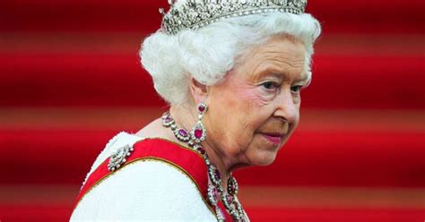 Confirman Que La Reina Isabel Ll Se Murió Por Vejez Cadena Oh
