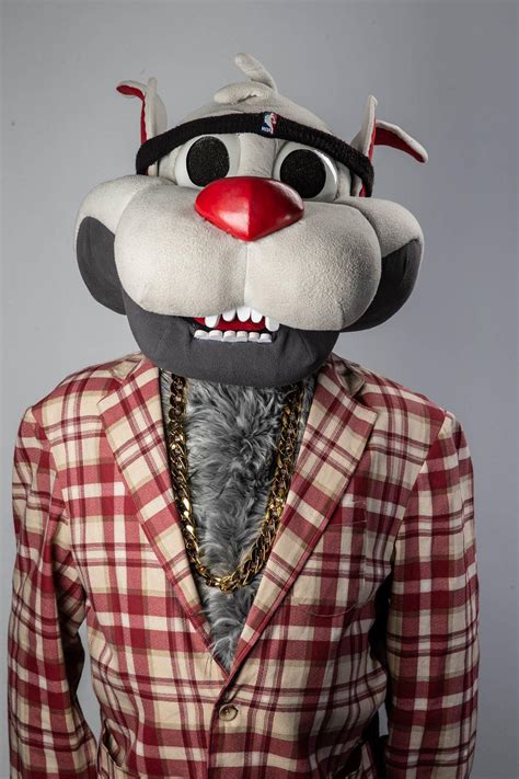 any way we can flip blaze the cat for draymond seems reasonable imo