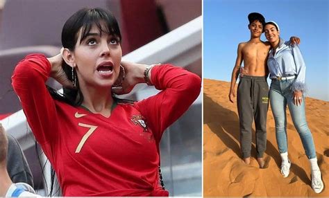 شوخی که از رابطه پسر رونالدو با نامادری جذابش پرده برداشت