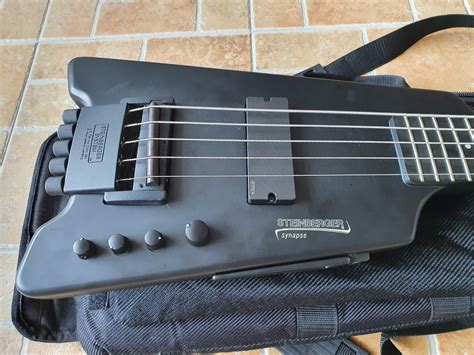 Steinberger Synapse 5 String Bass Hobbies And Toys Music And Media